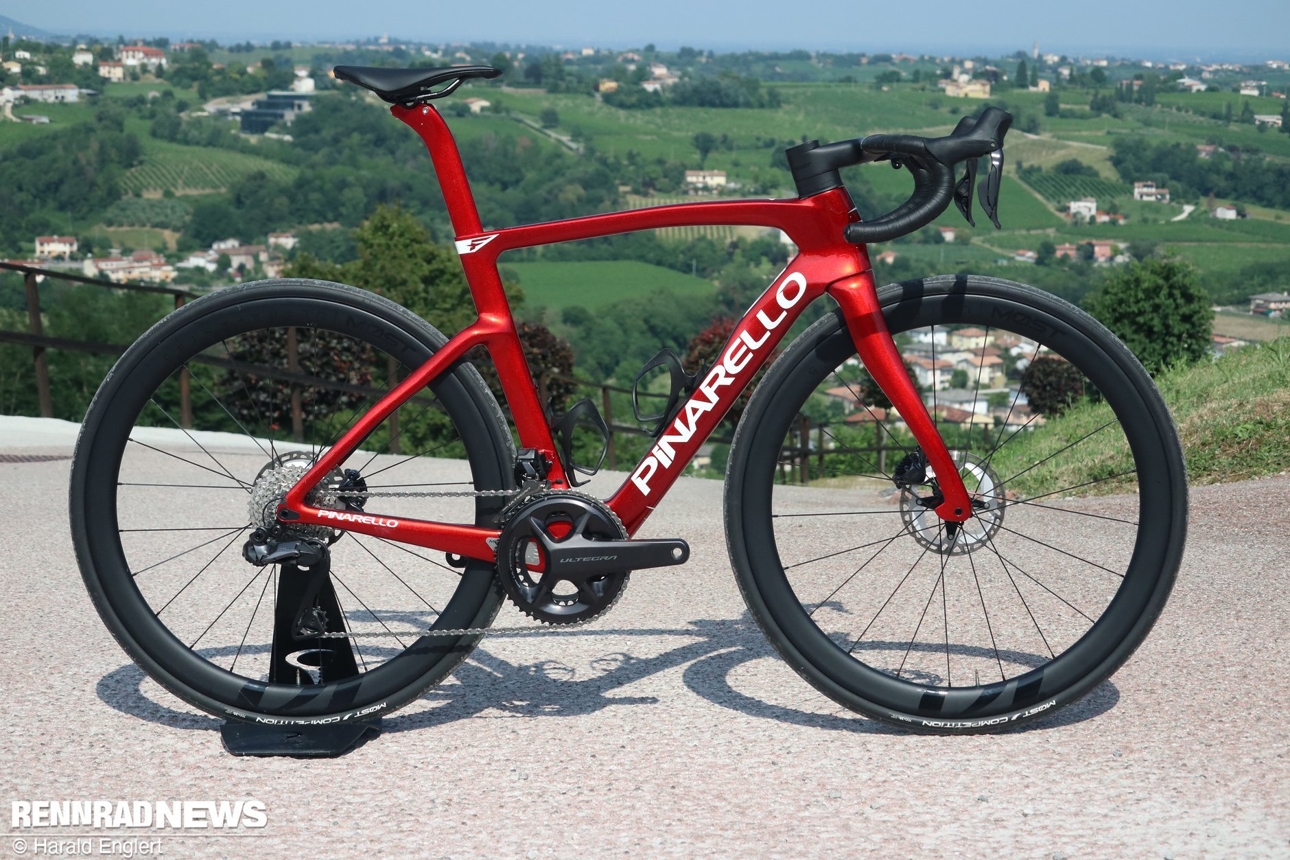 Neues Pinarello F – erster Test: Das Dogma für den kleinen Mann ...